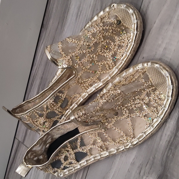 Qi Dian | Shoes | Gold Sequin Accent Espadrilles | Poshmark